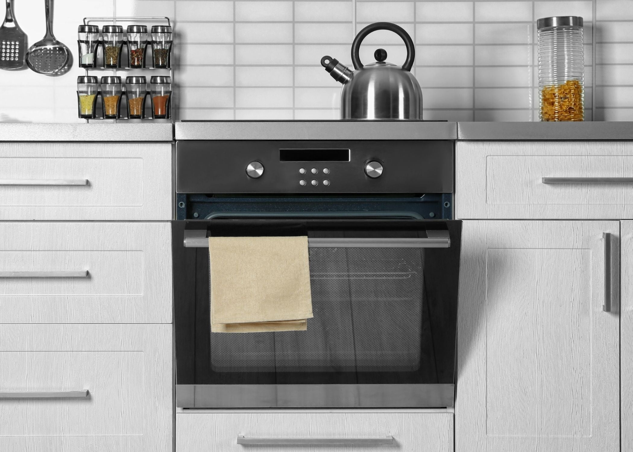 Cooking With Gas vs. Electric: What Are the Differences? – Town Appliance